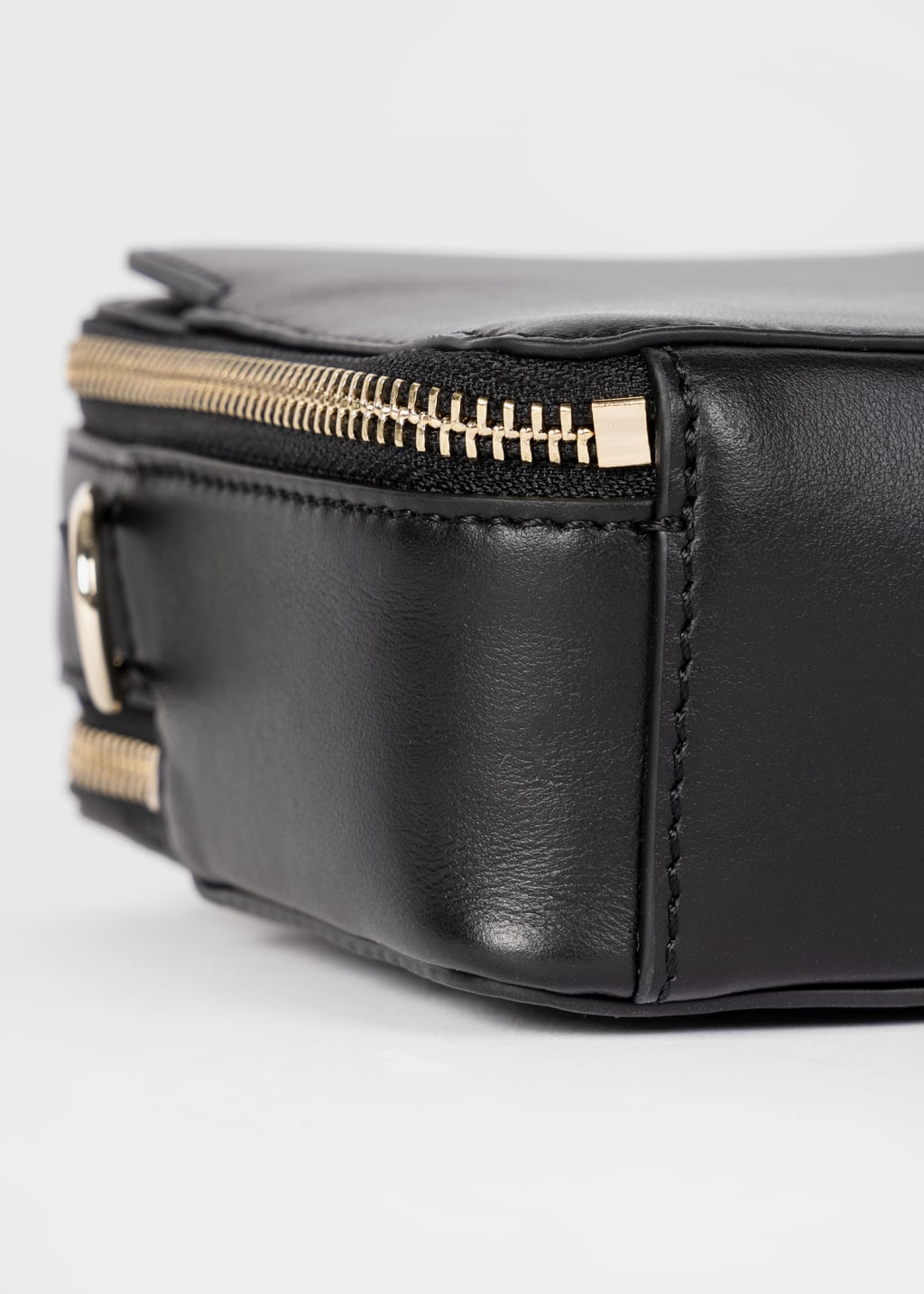 Women's Black Leather 'Signature Stripe' Camera Bag