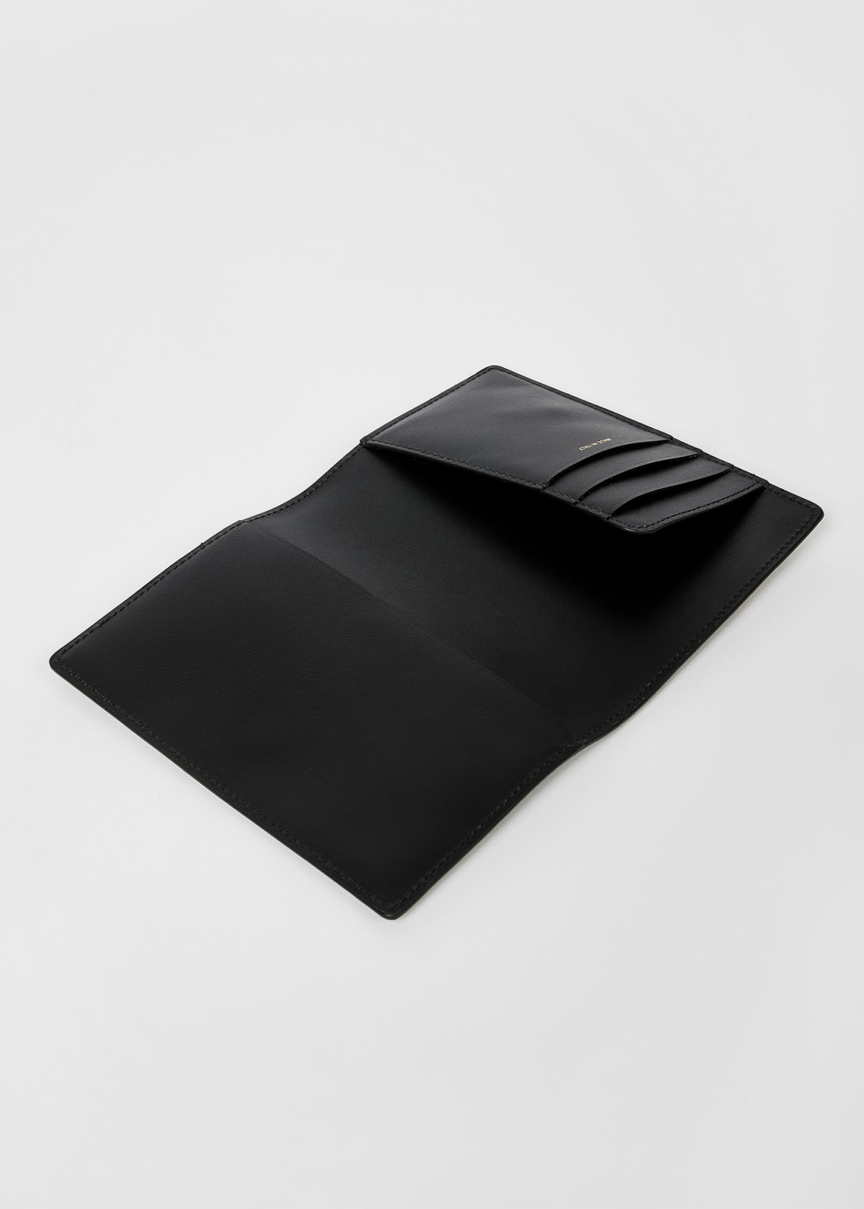 Men's Black Leather Seasonal 'Signature Stripe Block' Passport Holder