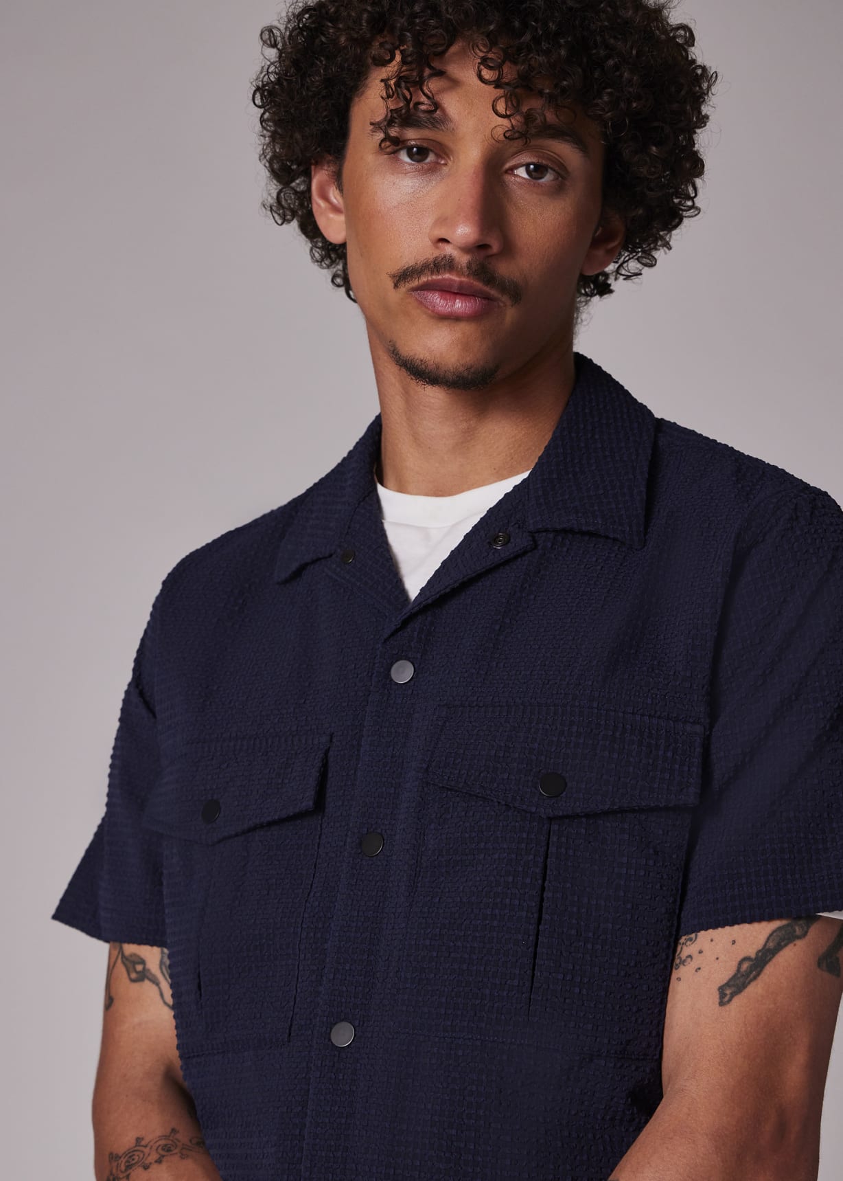 Men's Navy Seersucker Short-Sleeve Shirt