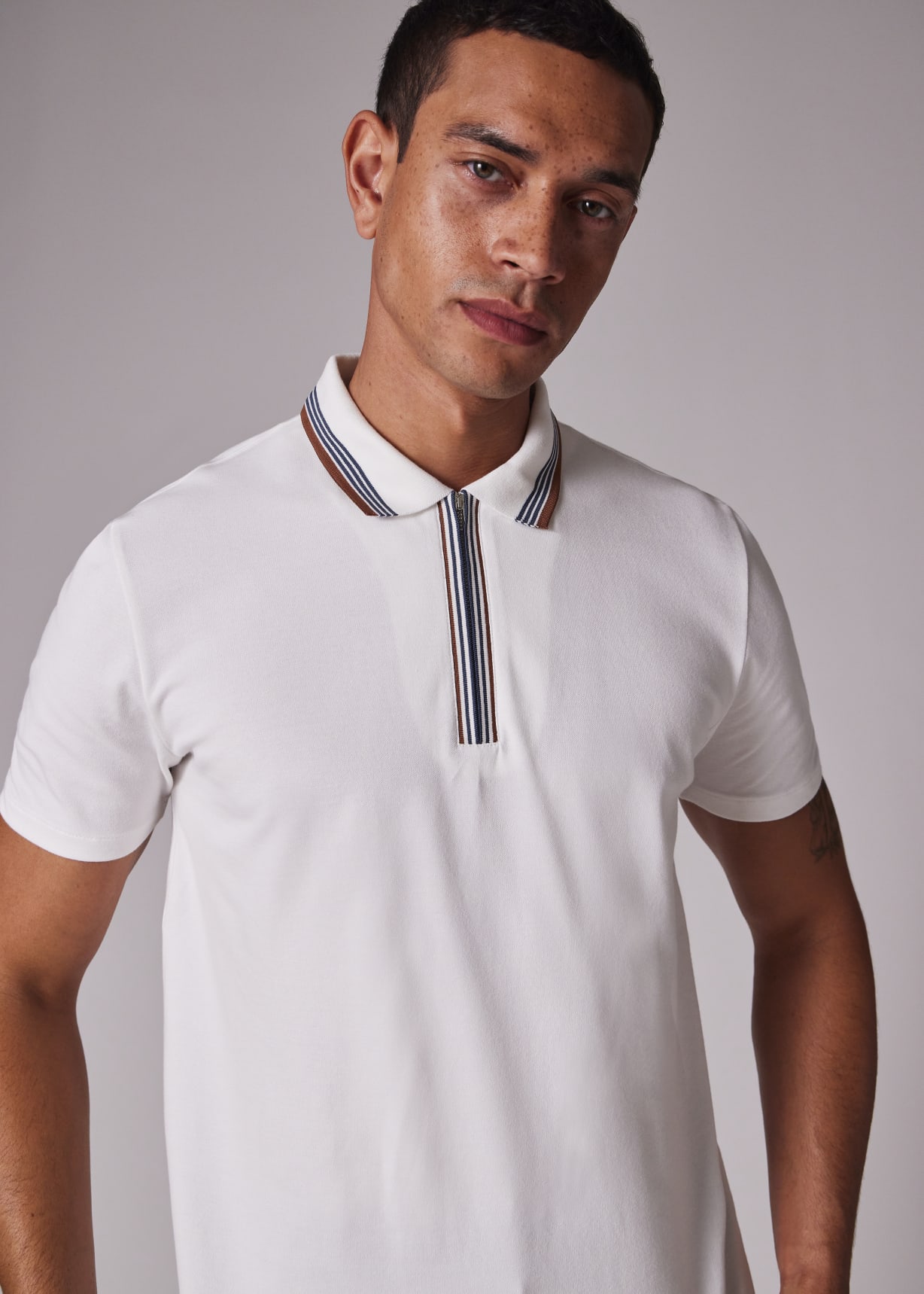 Men's White Contrast Tipping Zip-Neck Polo Shirt