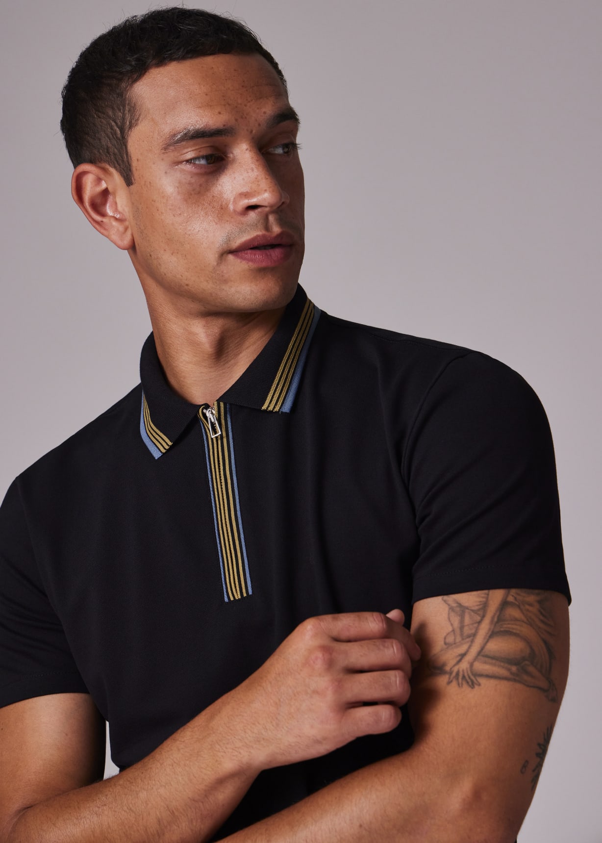 Men's Black Contrast Tipping Zip-Neck Polo Shirt