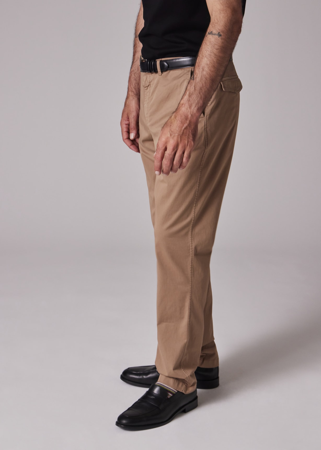Men's Tapered-Fit Tan Pima Stretch-Cotton Chinos