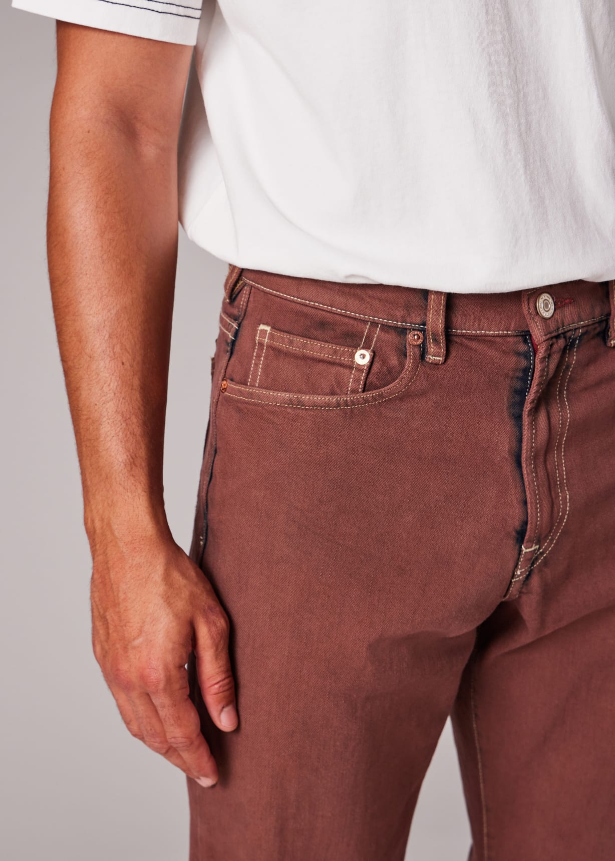 Men's Relaxed Tapered-Fit Taupe Bleach-Wash Jeans