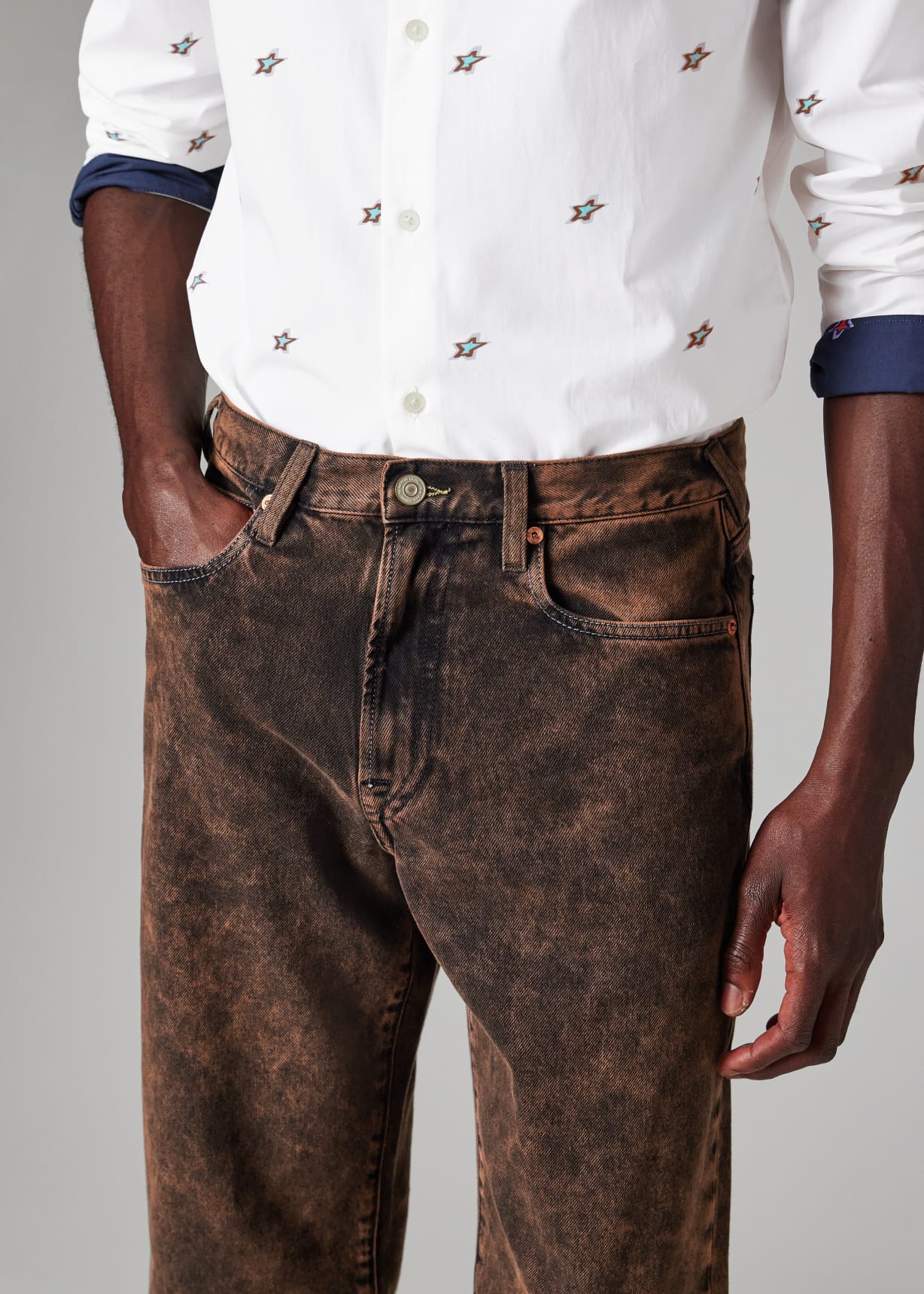Men's Relaxed Tapered-Fit Black and Brown Overdyed Jeans