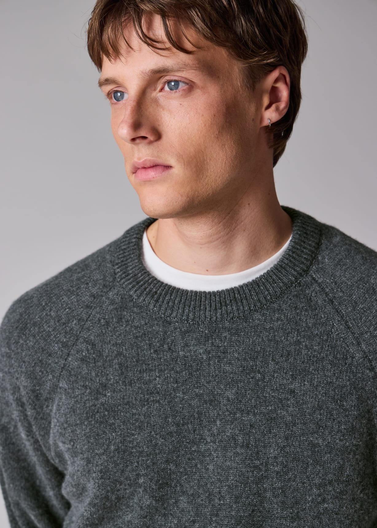 Men's Charcoal Cashmere Crew Neck Sweater