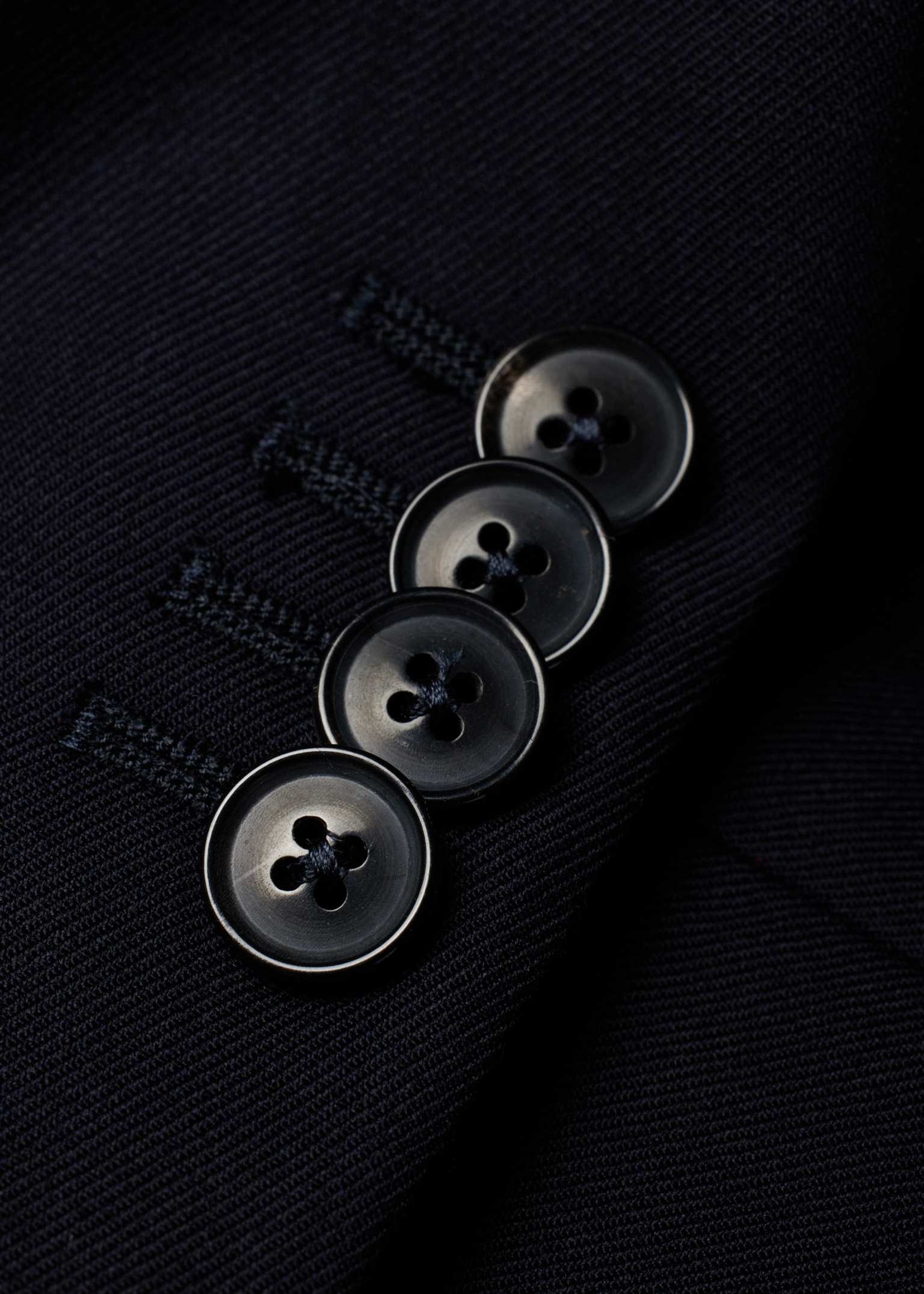 The Mayfair - Dark Navy Wool 'A Suit To Travel In'