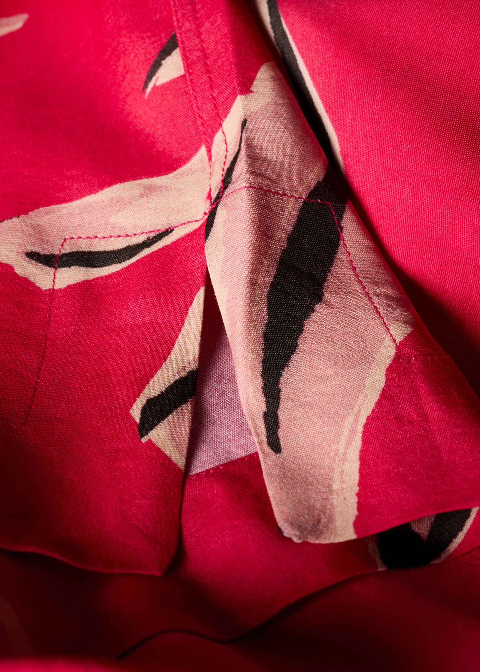 Men's Pink 'Le Peche Fish' Print Viscose Shirt