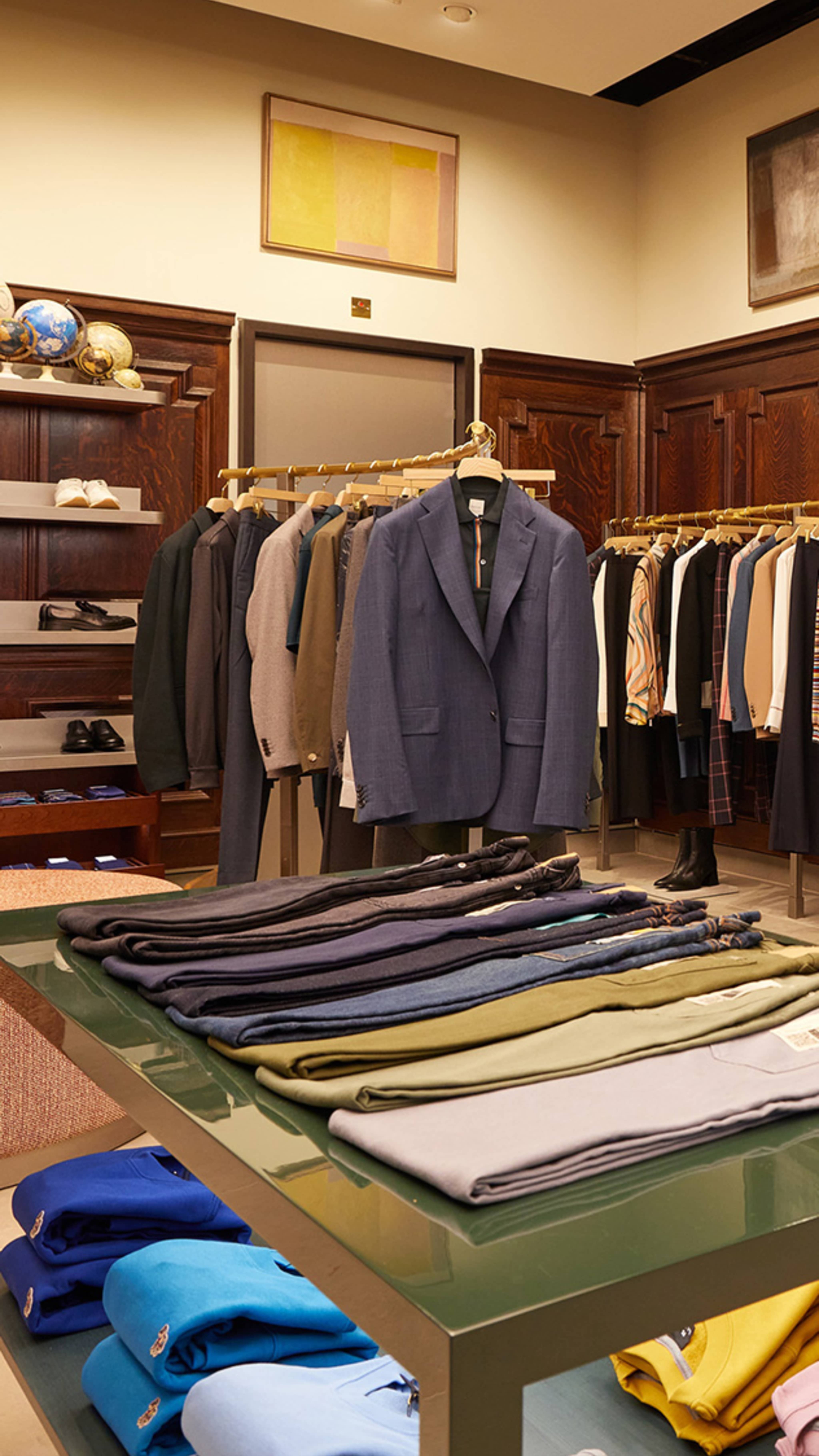 Heathrow Terminal 5 - Paul Smith Store