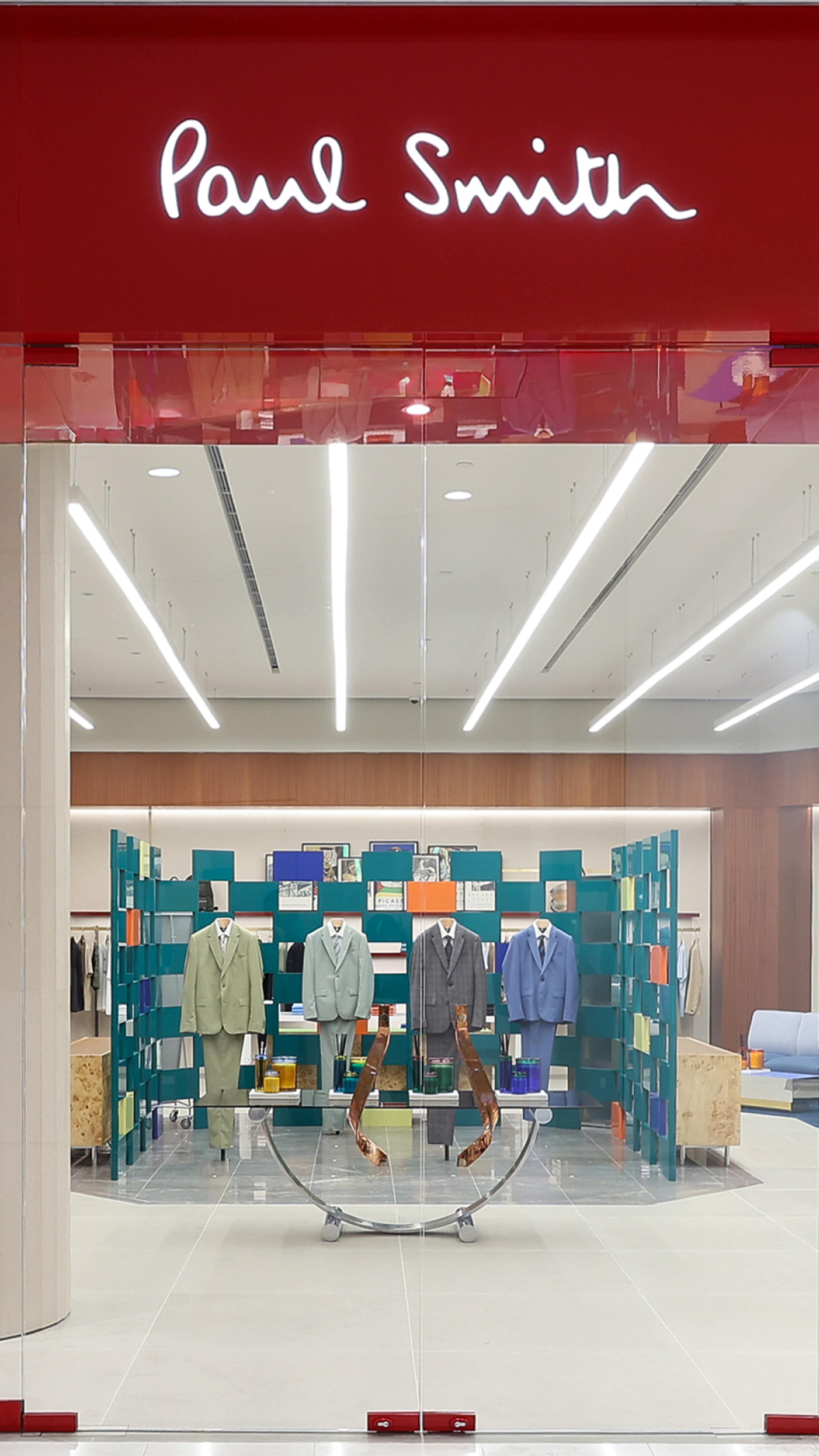 EmQuartier Paul Smith Store