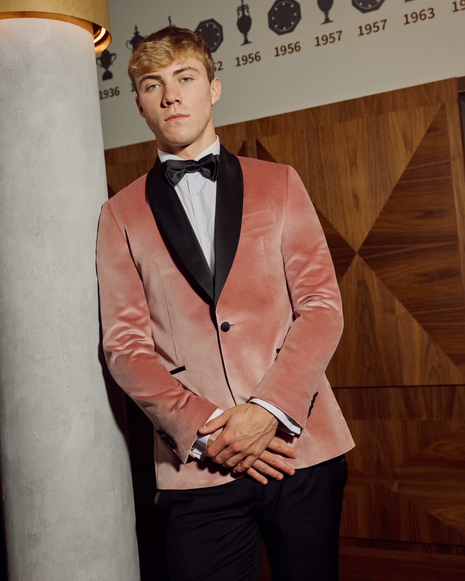 Manchester United Get Dressed Up