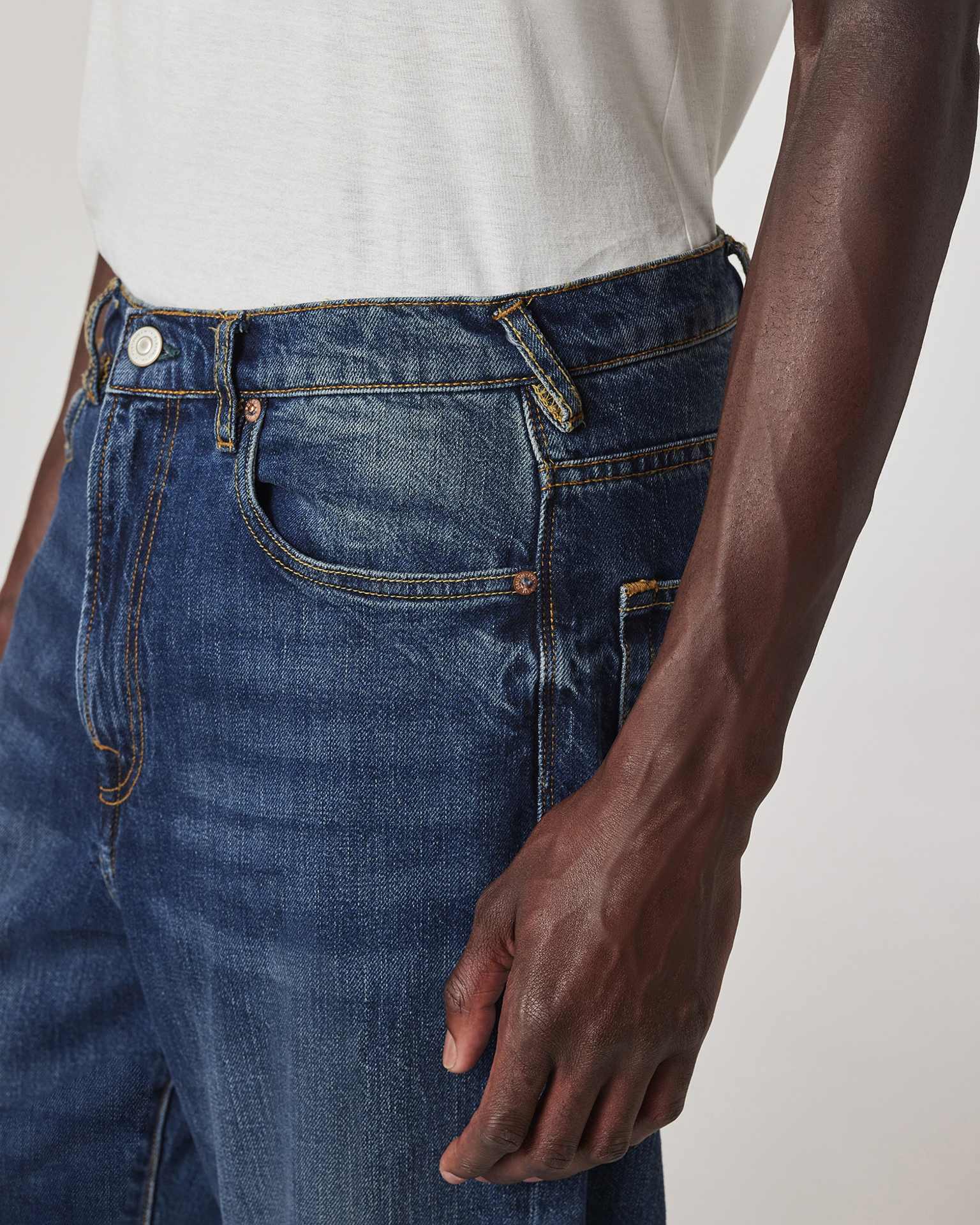 Paul Smith | Guide to find the perfect fitting jeans