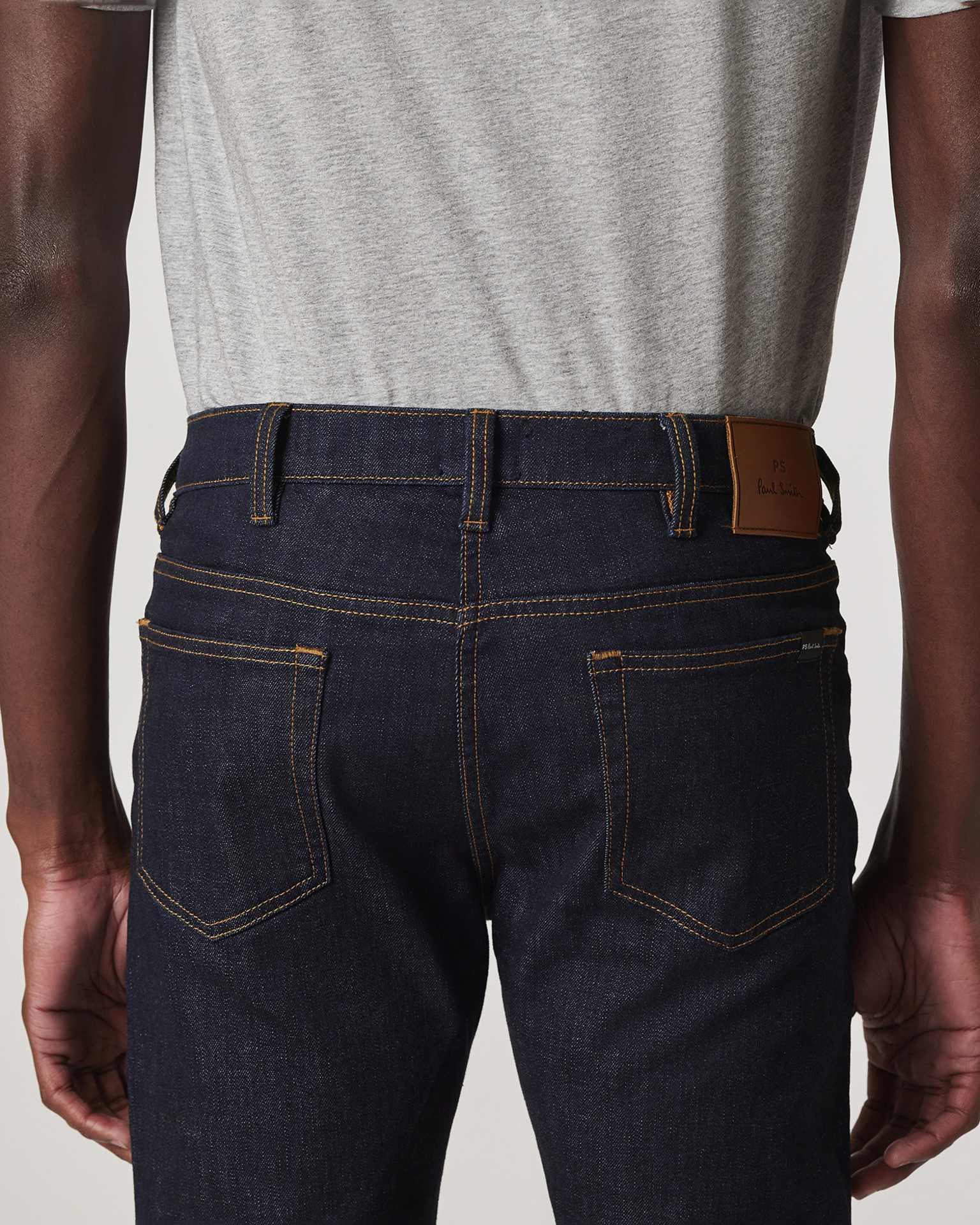 Paul Smith | Guide to find the perfect fitting jeans