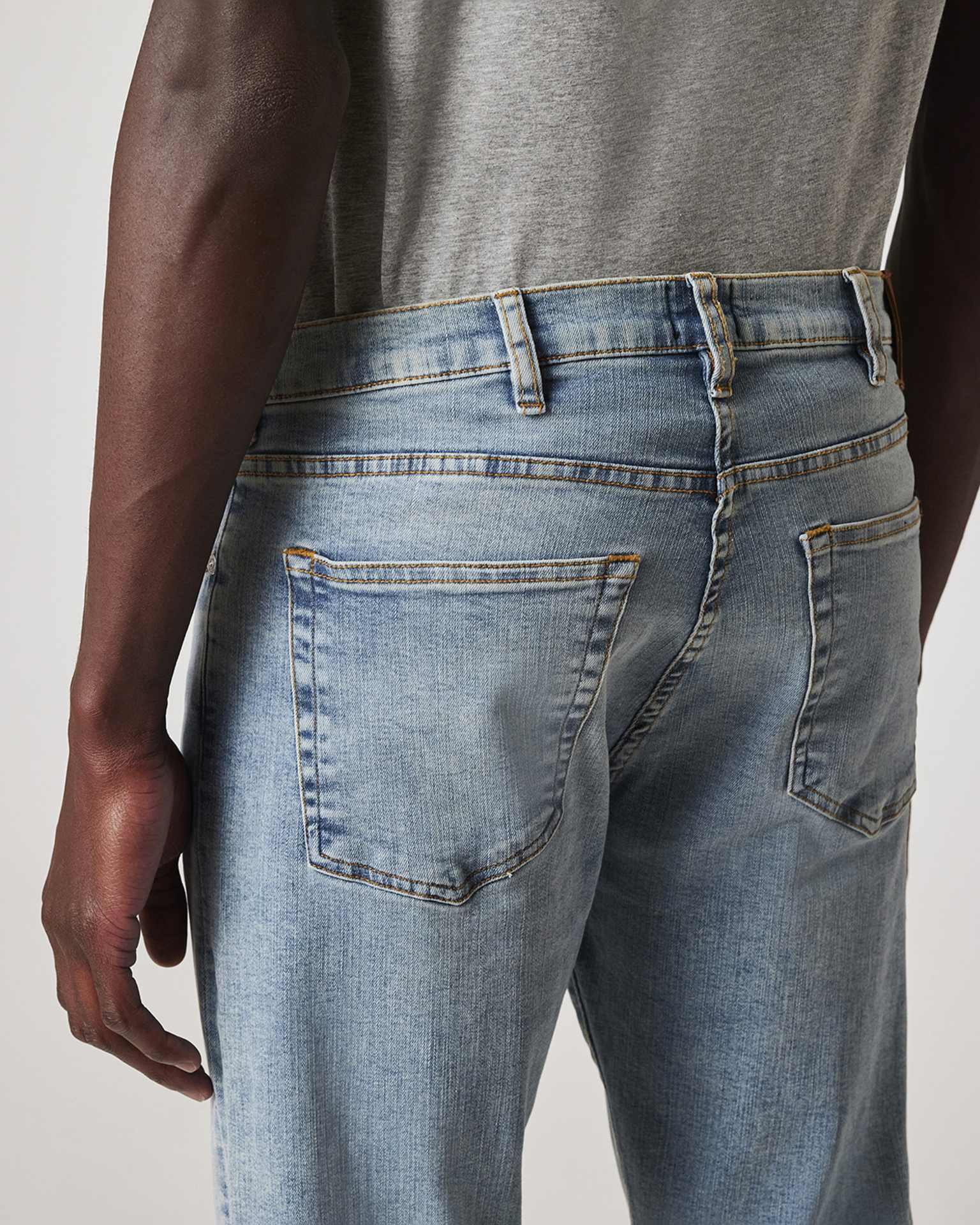 Paul Smith | Guide to find the perfect fitting jeans