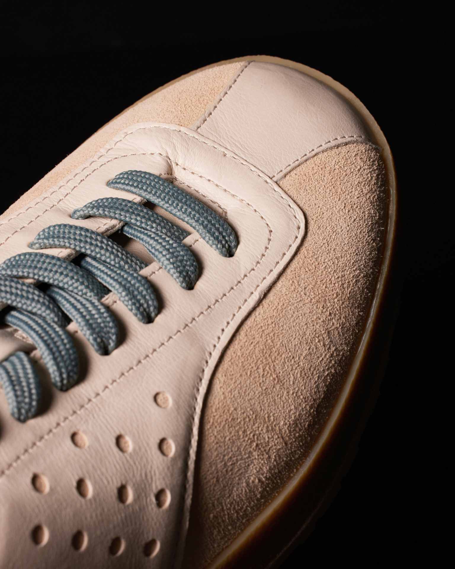 Men's Ecru Leather 'Zephyr' Trainers
