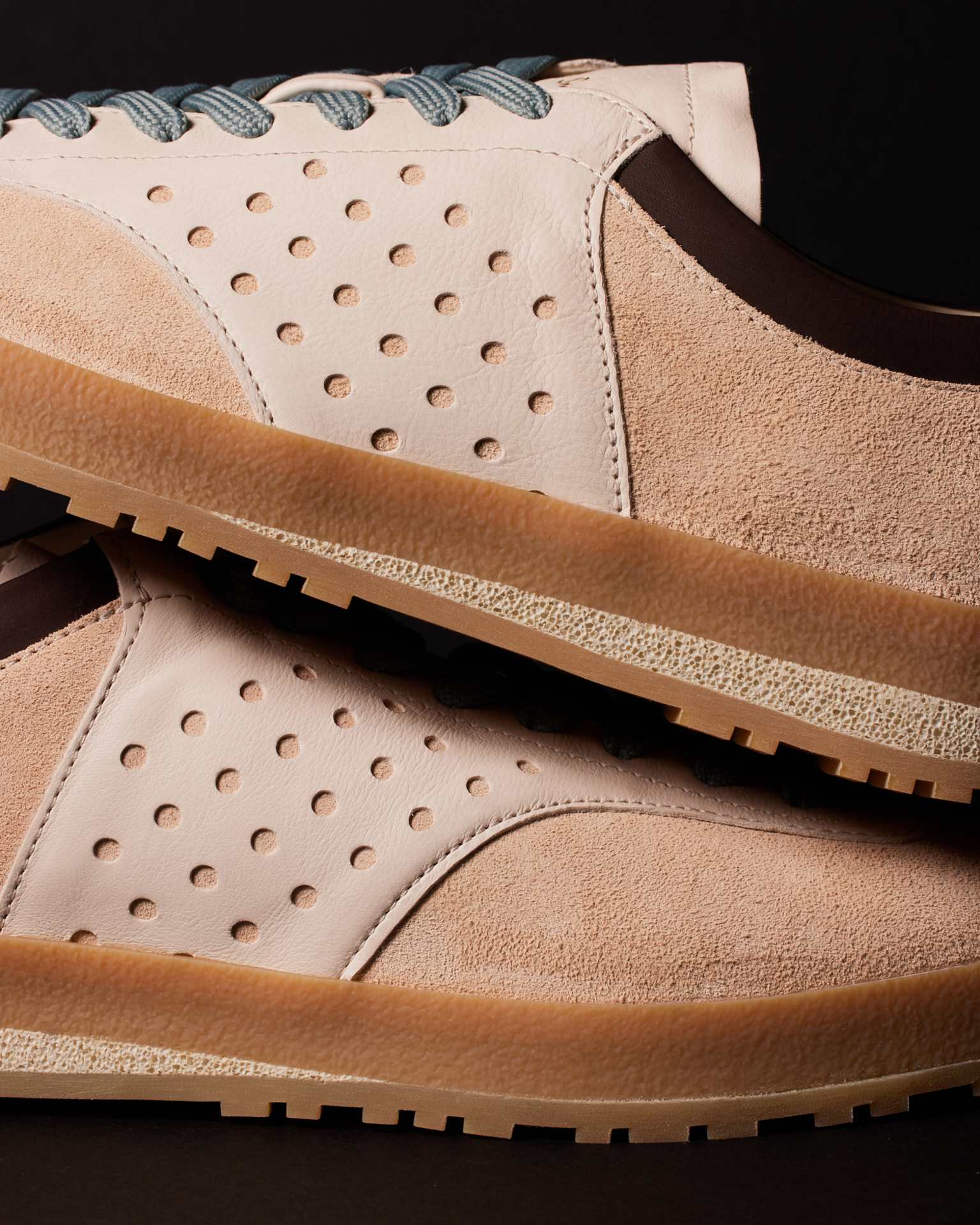 Men's Ecru Leather 'Zephyr' Trainers