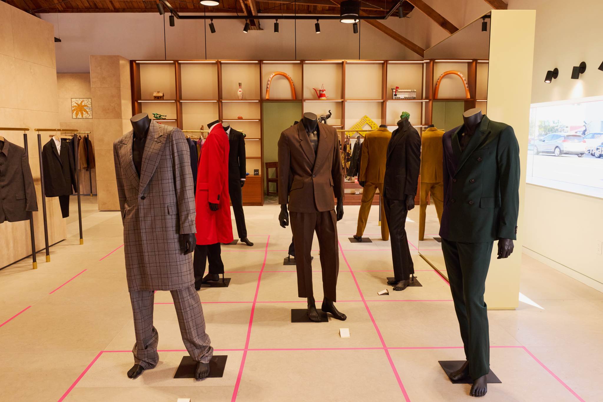 A Frame Around a Picture: Dressing the Greats