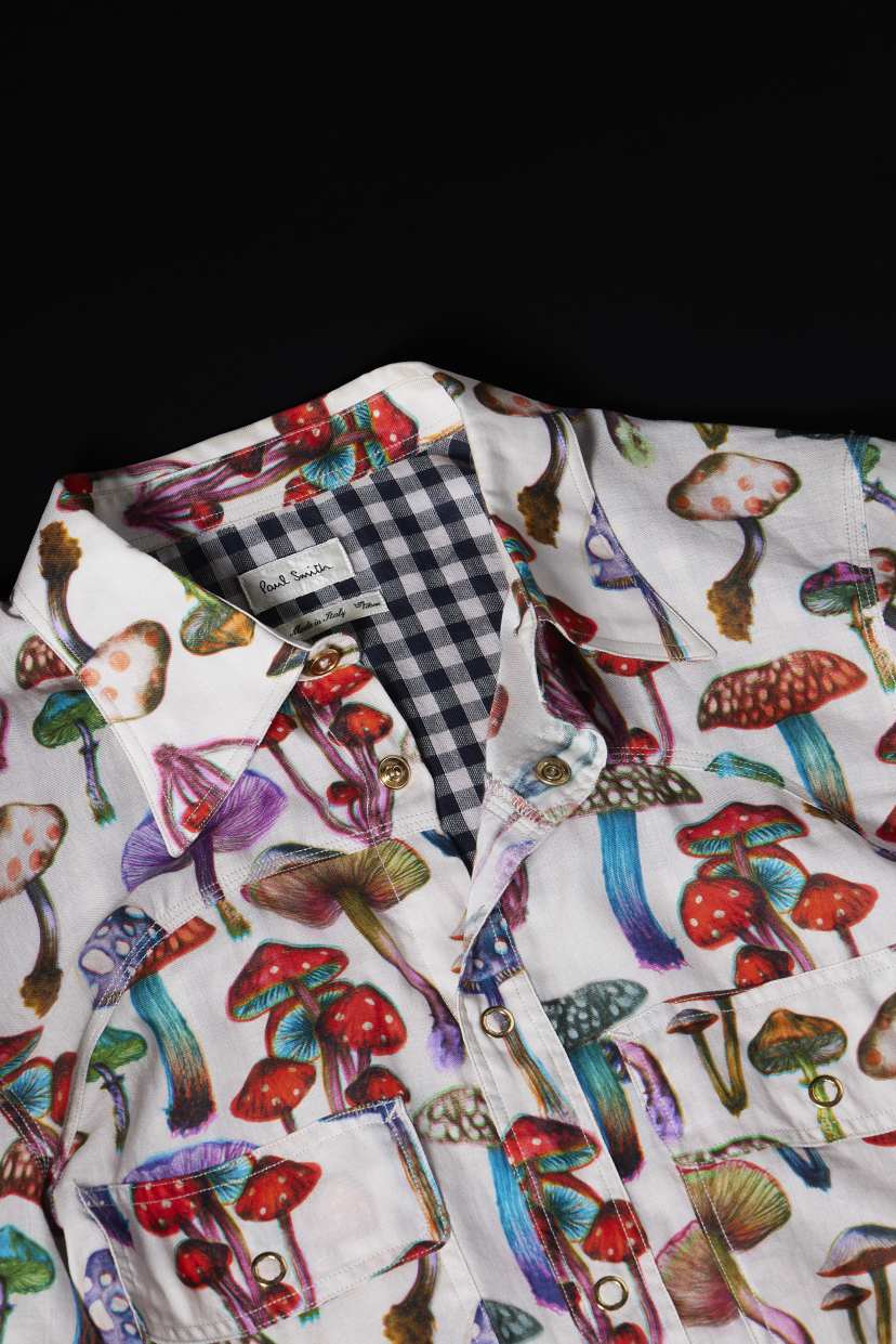 A Frame Around a Picture: Six Decades of Paul Smith Tailoring