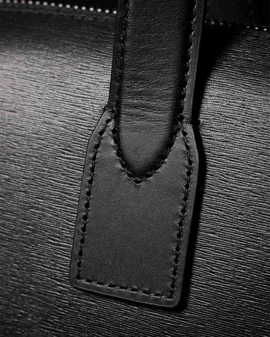 Black Straw-Grain Embossed Leather Folio